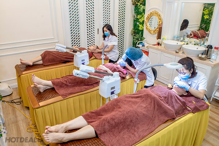 Trị Mụn Chuẩn Y Khoa Hiệu Quả 100% Điện Di Tính Chất Căng Bóng Làn Da - Dr Lumina Spa Clinic